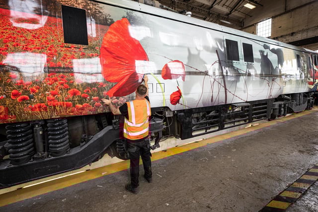 IN PICTURES: LNER unveils new special livery Class 91 No. 91111 ‘For ...